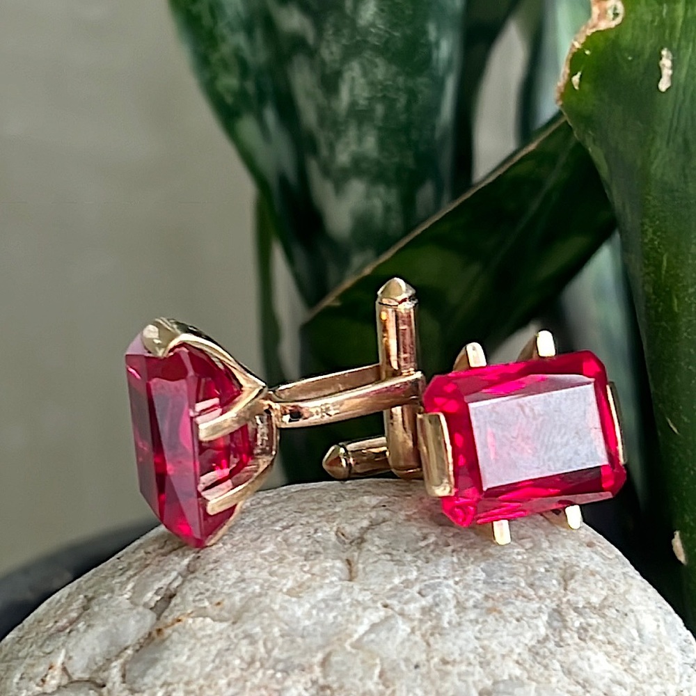 Vintage 14 Karat Gold And Faux Ruby Cufflinks - Gem